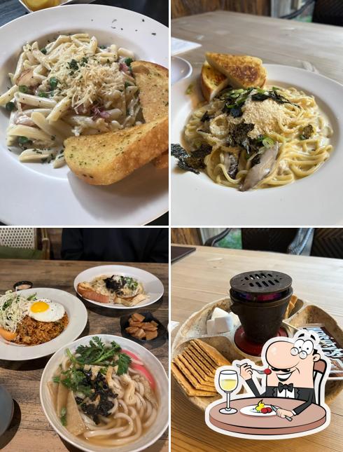 Yellow House Cafe, Los Angeles - Restaurant menu, prices and reviews