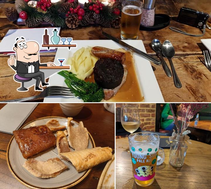 Half Moon, Windlesham - Restaurant menu, prices and reviews
