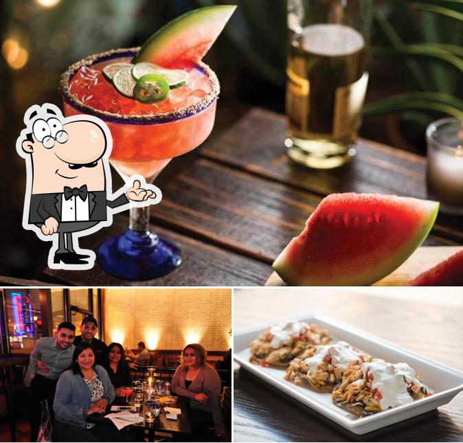 Dos Ricco's Mexican Kitchen, Chicago - Restaurant menu, prices and reviews