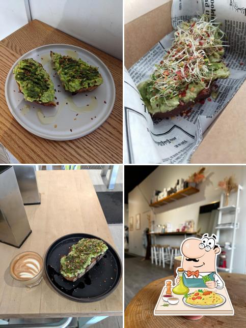 Found Coffee College, Toronto - Restaurant menu, prices and reviews