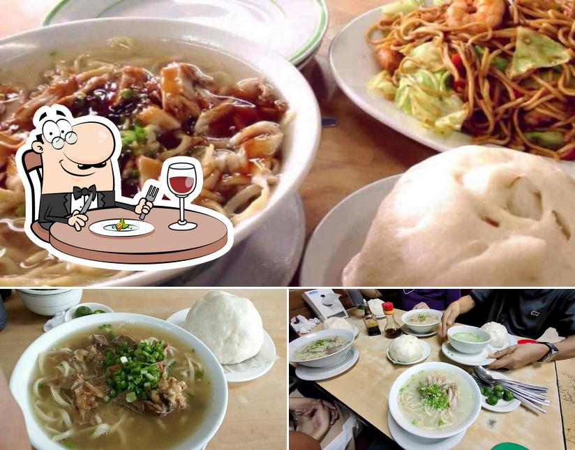 Ma Mon Luk, Quezon City, España - Restaurant menu, prices and reviews