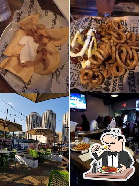 Stack'd Oakland, Pittsburgh - Restaurant menu, prices and reviews