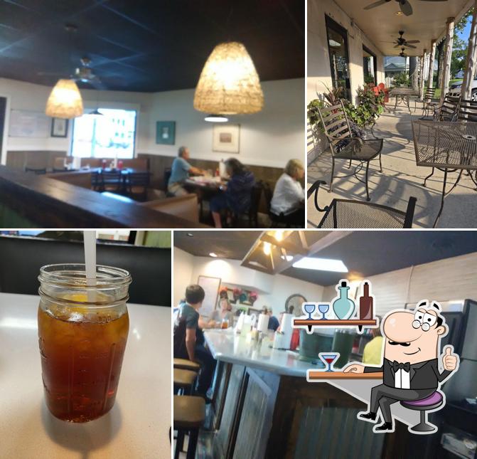 Wolf River Cafe, Rossville - Restaurant menu, prices and reviews
