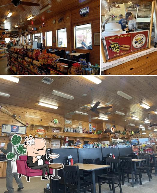 County Line Grocery & Grill - Restaurant menu, prices and reviews