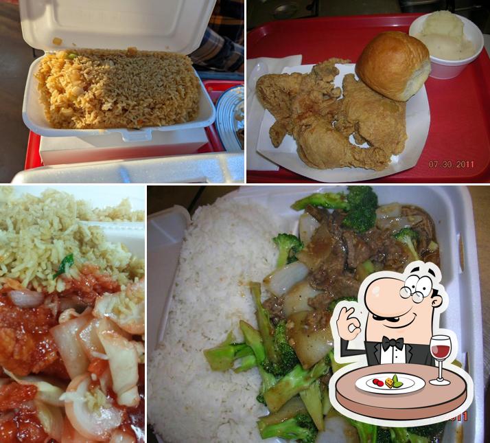 Leeo's Chicken, Emory - Restaurant menu, prices and reviews