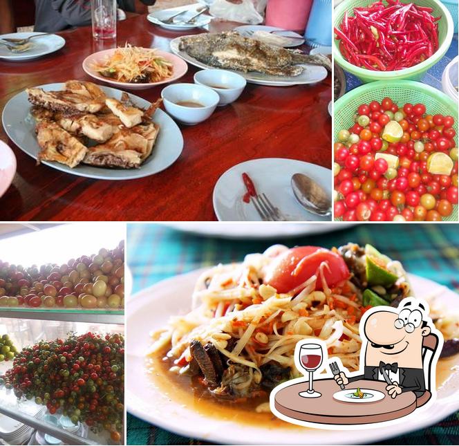 ส้มตำแม่หมาย, Seka - Menú del restaurante, precios y reseñas