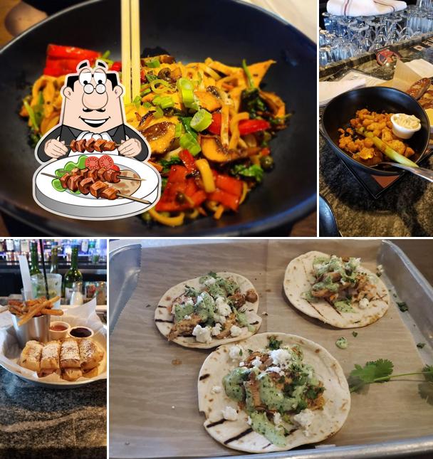 Table Six Kitchen + Bar, North Canton - Restaurant menu, prices and reviews