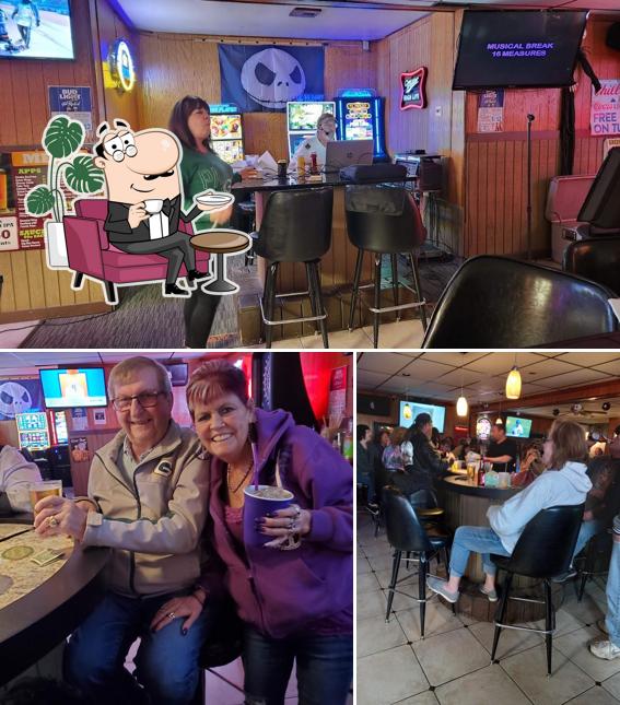 Get Reck'd Bar and Grill, De Pere - Menú del restaurante, precios y reseñas