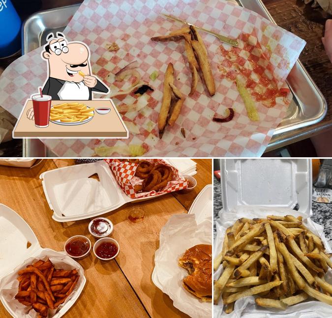 Burger 82, Allen - Restaurant menu, prices and reviews