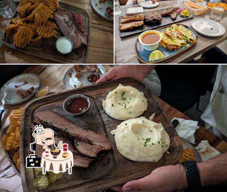 Mad Ox BBQ, Mississauga - Restaurant menu, prices and reviews
