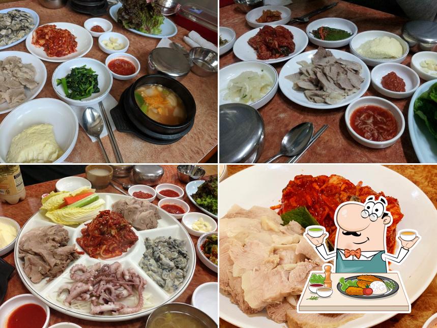 Cheonha Bossam, Seoul, Anguk - Restaurant menu, prices and reviews