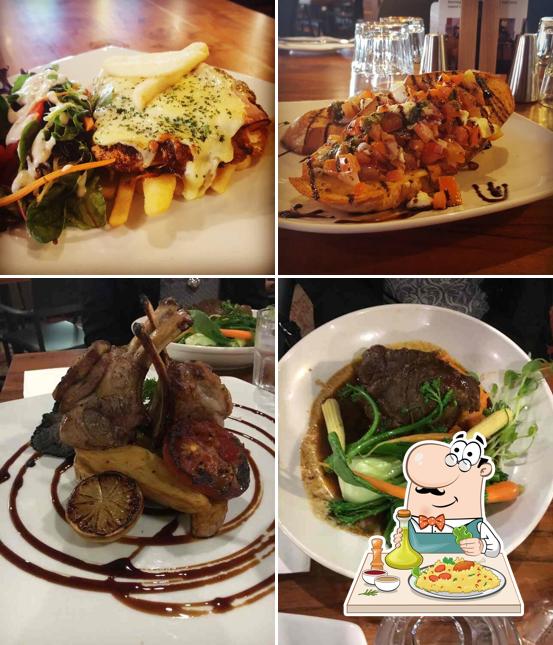 Top 3 restaurants with buffalo wings in Beeliar, august 2025 ...