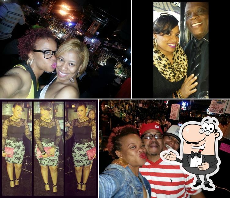 Time Out Lounge, Chicago, 79th - Restaurant menu, prices and reviews