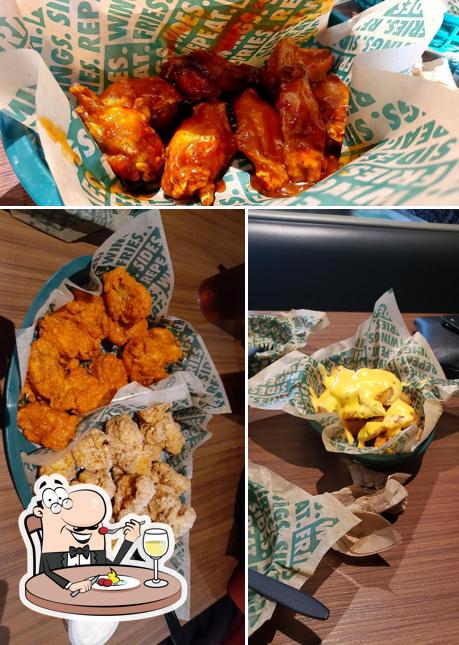 Wingstop Plaza Central, Ciudad de México, Aculco (estación) - Menú del ...
