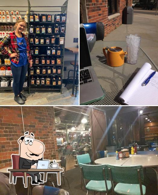 Smokey Row Coffee, Des Moines - Restaurant menu, prices and reviews