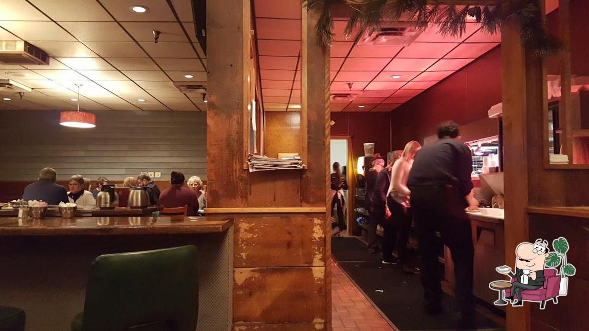 Hall's Drive-Ins, Inc, New Haven - Restaurant menu, prices and reviews