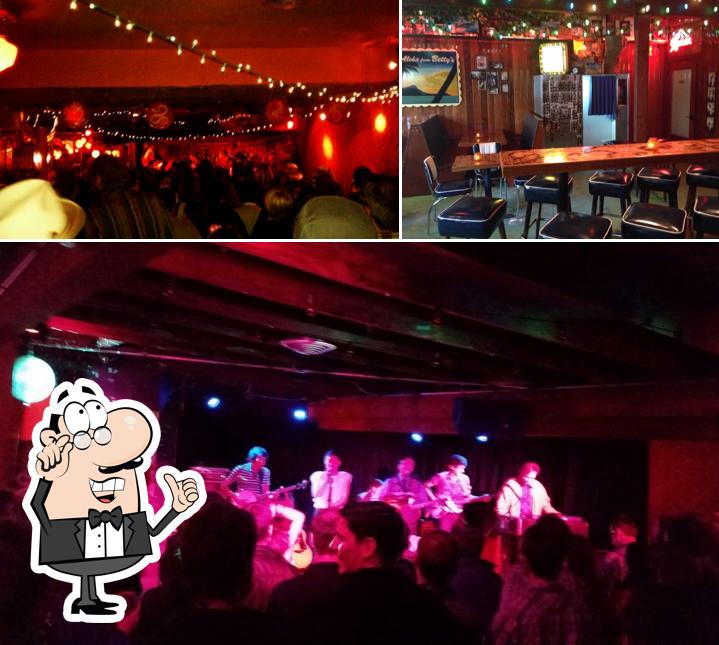 The Sunset Tavern, Seattle - Restaurant menu, prices and reviews