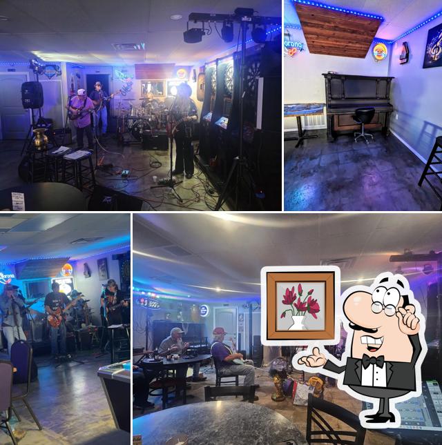 Blue Moon Saloon, Spavinaw - Restaurant menu, prices and reviews