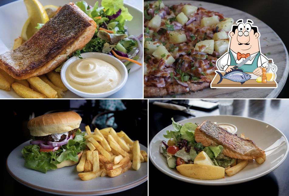 Gallopers Sports Club, Ascot - Restaurant menu, prices and reviews