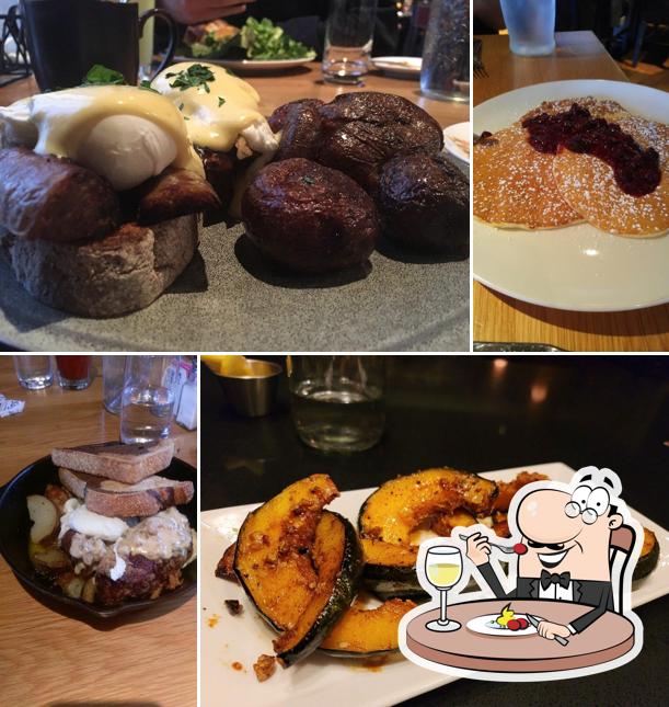 Toasted Oak Grill & Market, Novi - Restaurant menu, prices and reviews