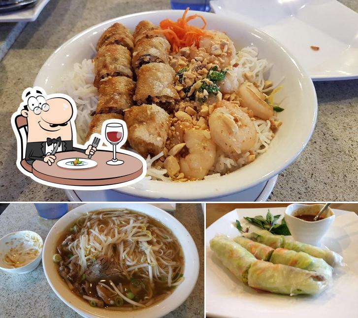 Summer Roll Restaurant, Saskatoon - Restaurant menu, prices and reviews