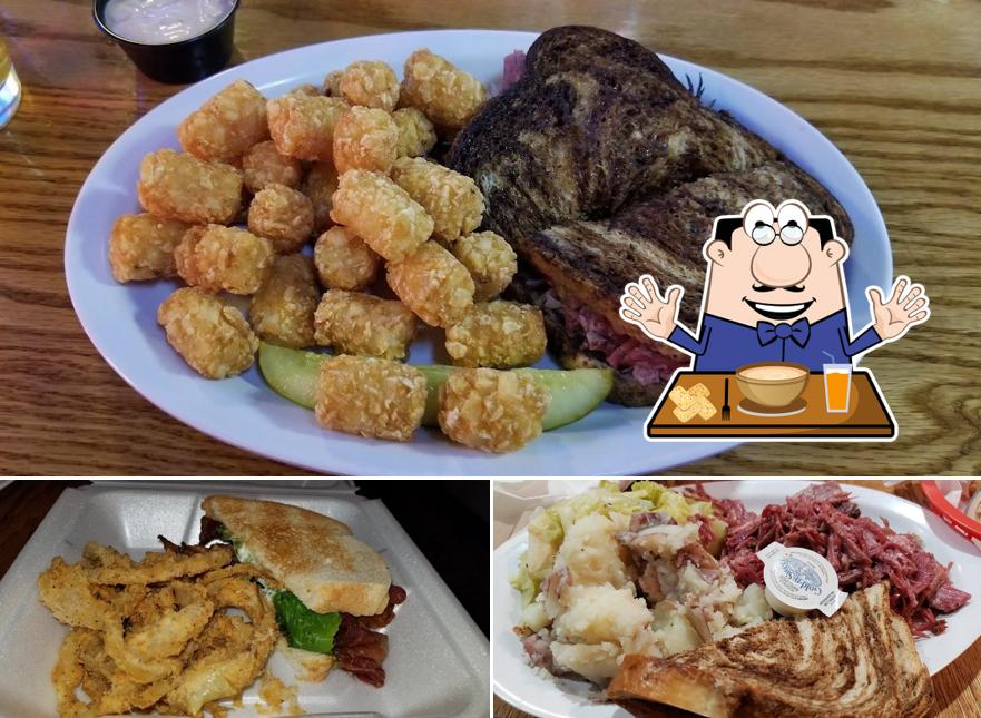 Adams Bar & Grill, Saint Joseph - Restaurant menu, prices and reviews