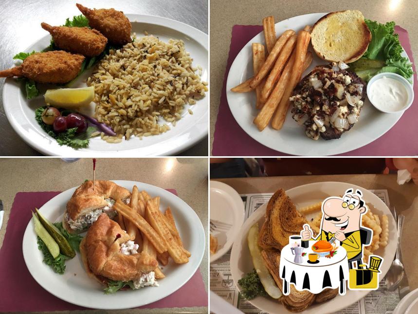 Top 5 restaurants with hot dogs in Portage, Wisconsin, november 2025 ...