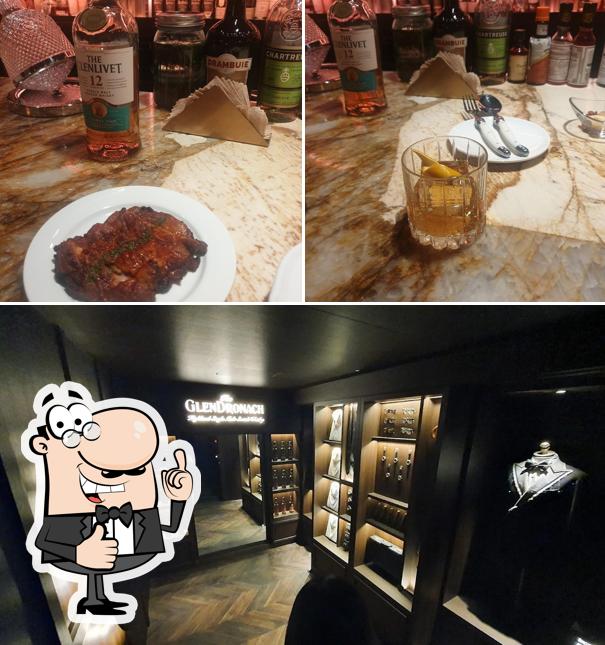 Daegu dongseongro whiskey bar & pub GROVE lounge, Daegu - Restaurant ...