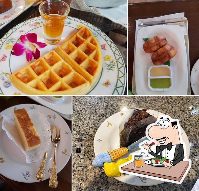 Tree Story Home Cafe, Bangkok - Restaurant menu, prices and reviews
