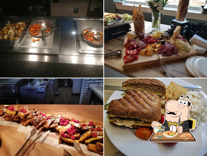 Trim Dining Hall, Wellesley - Restaurant menu, prices and reviews