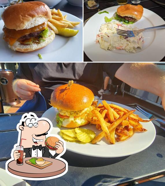 Beacon Waterfront, Annapolis - Restaurant menu, prices and reviews