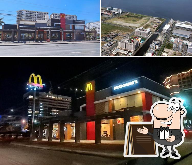 McDonald's Shell Macapagal, Parañaque - Restaurant menu, prices and reviews