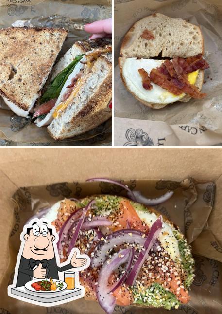 Lucky Finn Cafe, Hanover - Restaurant menu, prices and reviews