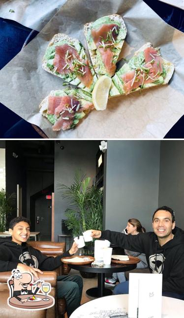 Dr Smood, Miami Beach - Restaurant menu, prices and reviews