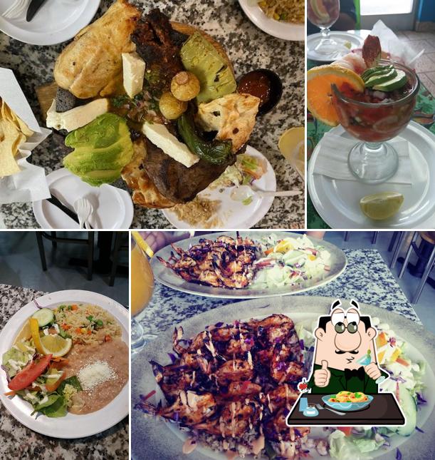 Mariscos Playa Azul, Anaheim - Restaurant menu, prices and reviews