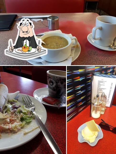 The Ritz Cafe, Millport - Restaurant menu, prices and reviews
