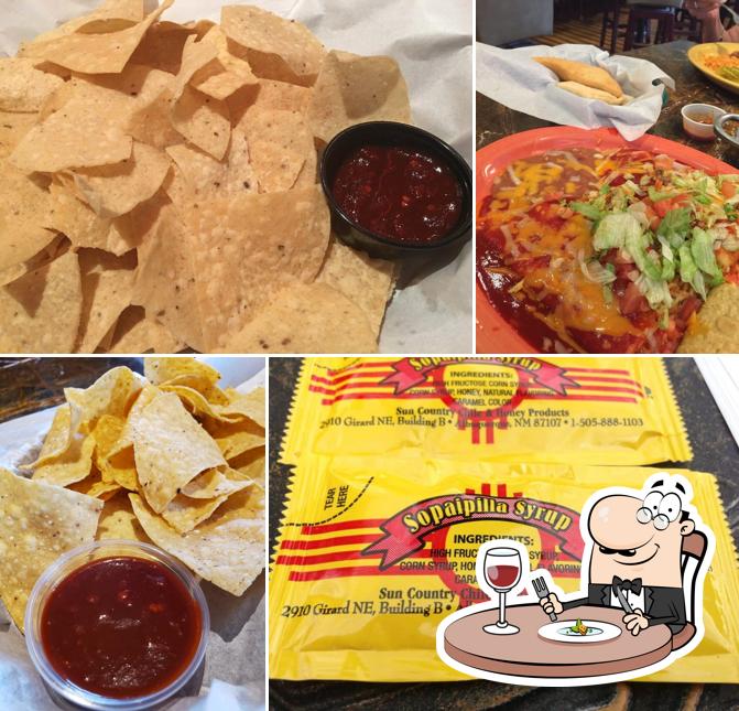 Los Cuates, Albuquerque - Restaurant menu, prices and reviews