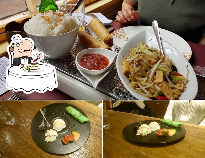De Lachende Javaan, Haarlem - Restaurant menu, prices and reviews