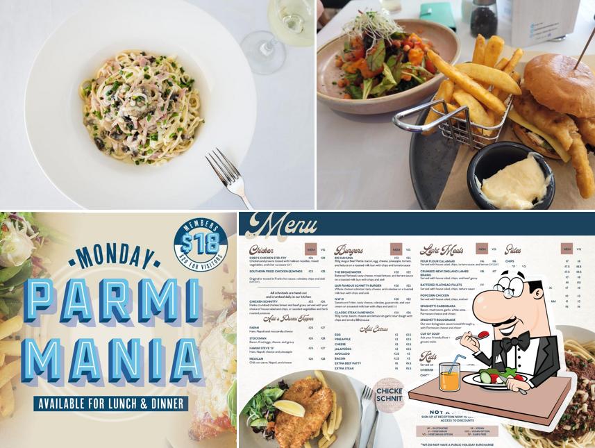 Paradise Point Bowls Club, Paradise Point - Restaurant menu, prices and ...
