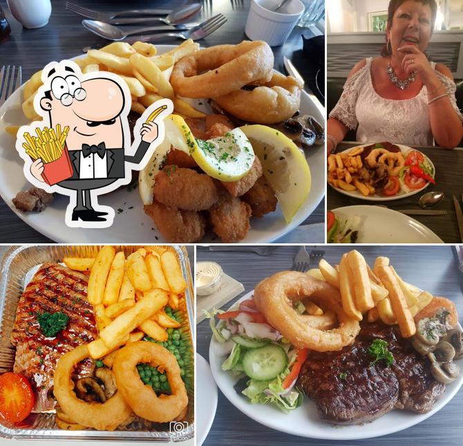 Top 5 restaurants with philly cheesesteaks in Skegness, november 2025 ...