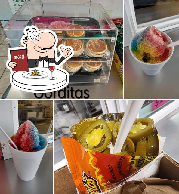 Refresqueria Cancun, Houston - Restaurant menu, prices and reviews