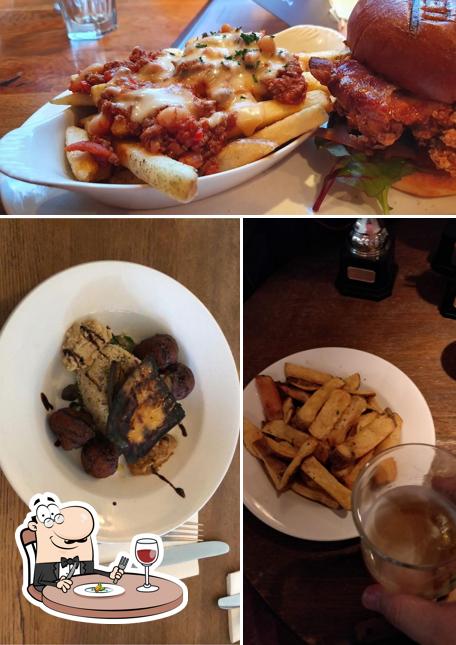 Wood Street Bar, London - Restaurant menu, prices and reviews