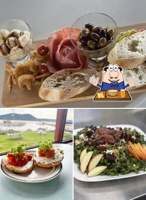 The Hexagon Waterfront Patio and Restaurant, Deep River - Restaurant ...