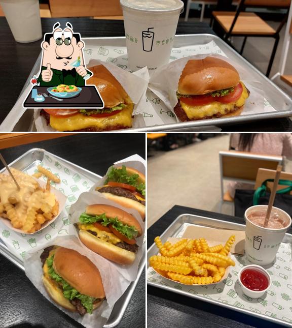 Shake Shack - Gateway Mall 2, Quezon City - Restaurant menu, prices and ...