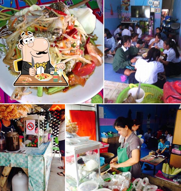 สองสาวตำแซ่บ Maha Sarakham, Talat - Menú del restaurante, precios y reseñas