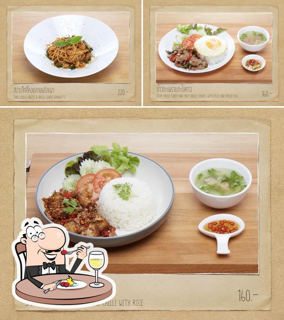 PROUD Cafe & Restaurant, Bangkok - Menú del restaurante, precios y reseñas