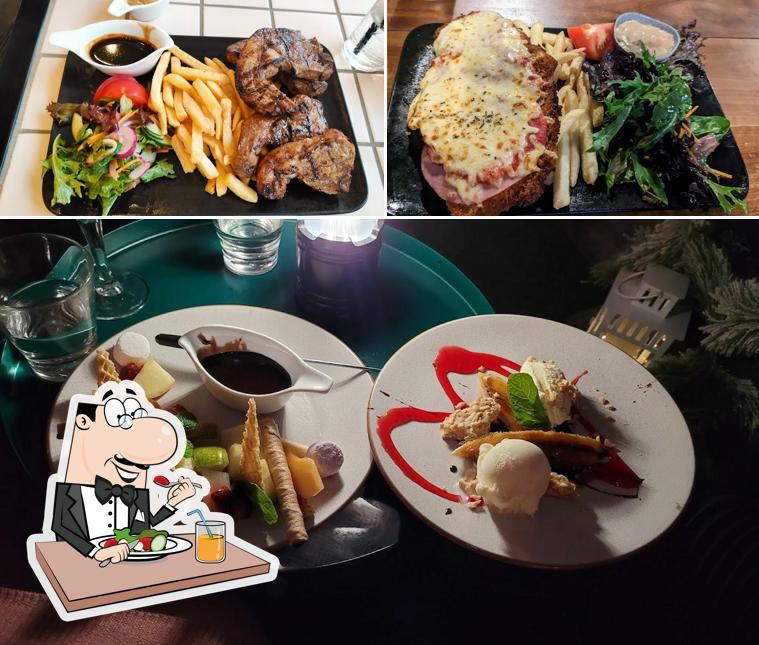 Coomera Lodge Hotel, Oxenford - Restaurant menu, prices and reviews