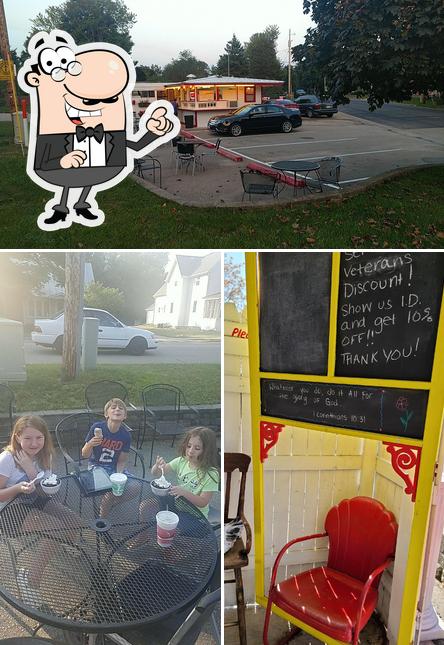 Wega's Drive-In, Weyauwega - Restaurant menu, prices and reviews