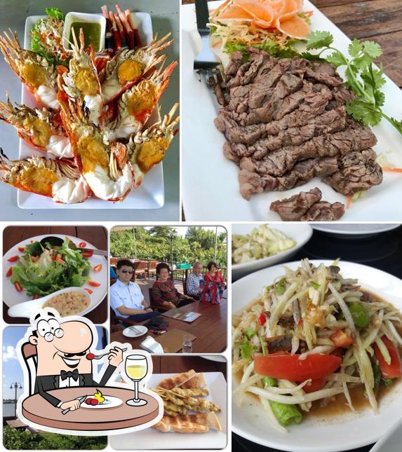Ruen Nam, Nonthaburi - Restaurant menu, prices and reviews