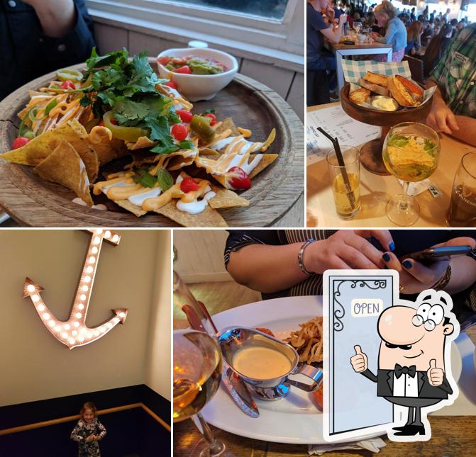 Top 5 pubs & bars in Portrush, december 2025 - Restaurant Guru